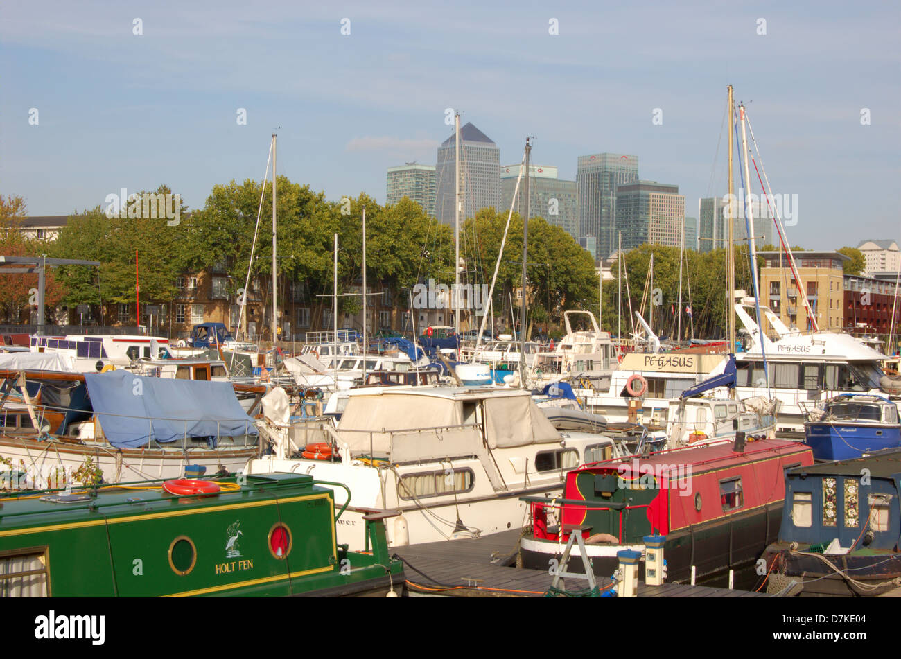 Docklands skyline from South Dock in London, England Stock Photo - Alamy