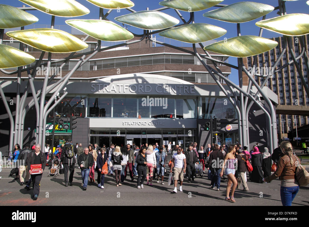Shopping mall london hi-res stock photography and images - Alamy