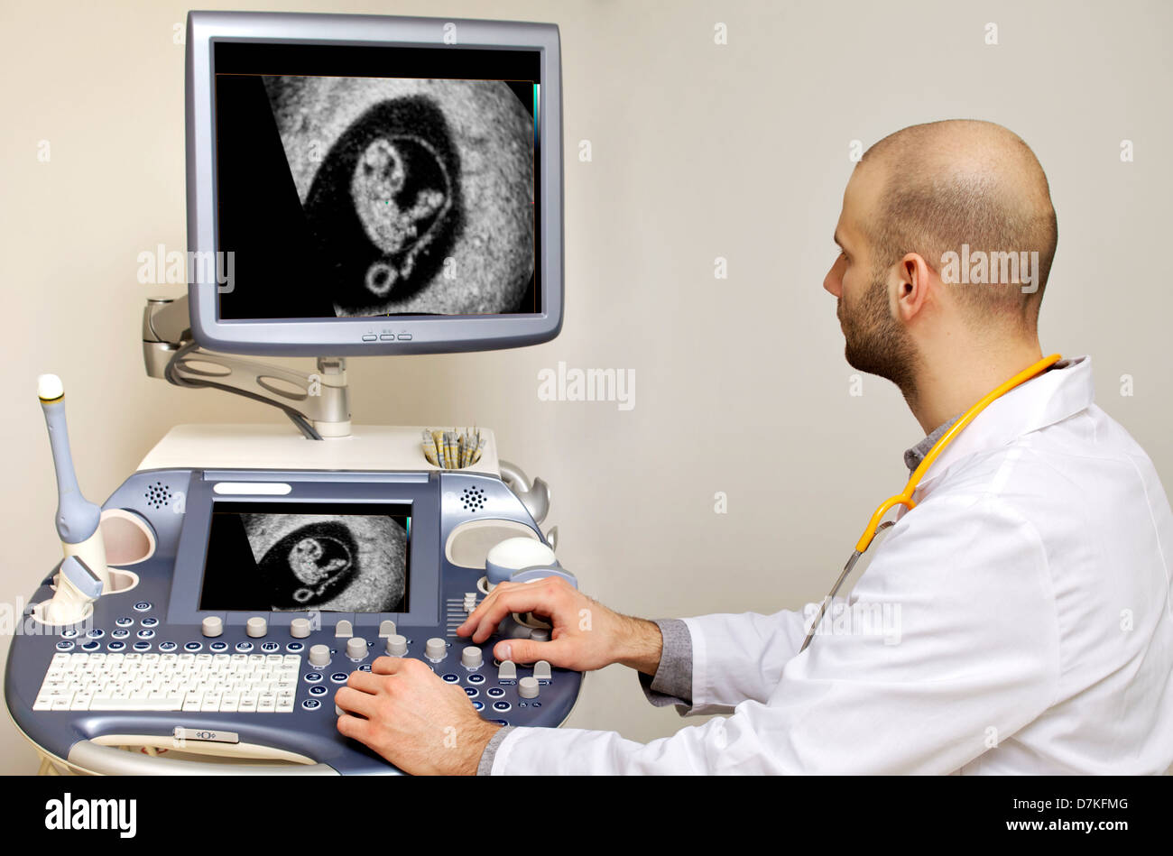 Ultrasound machine hi-res stock photography and images - Alamy