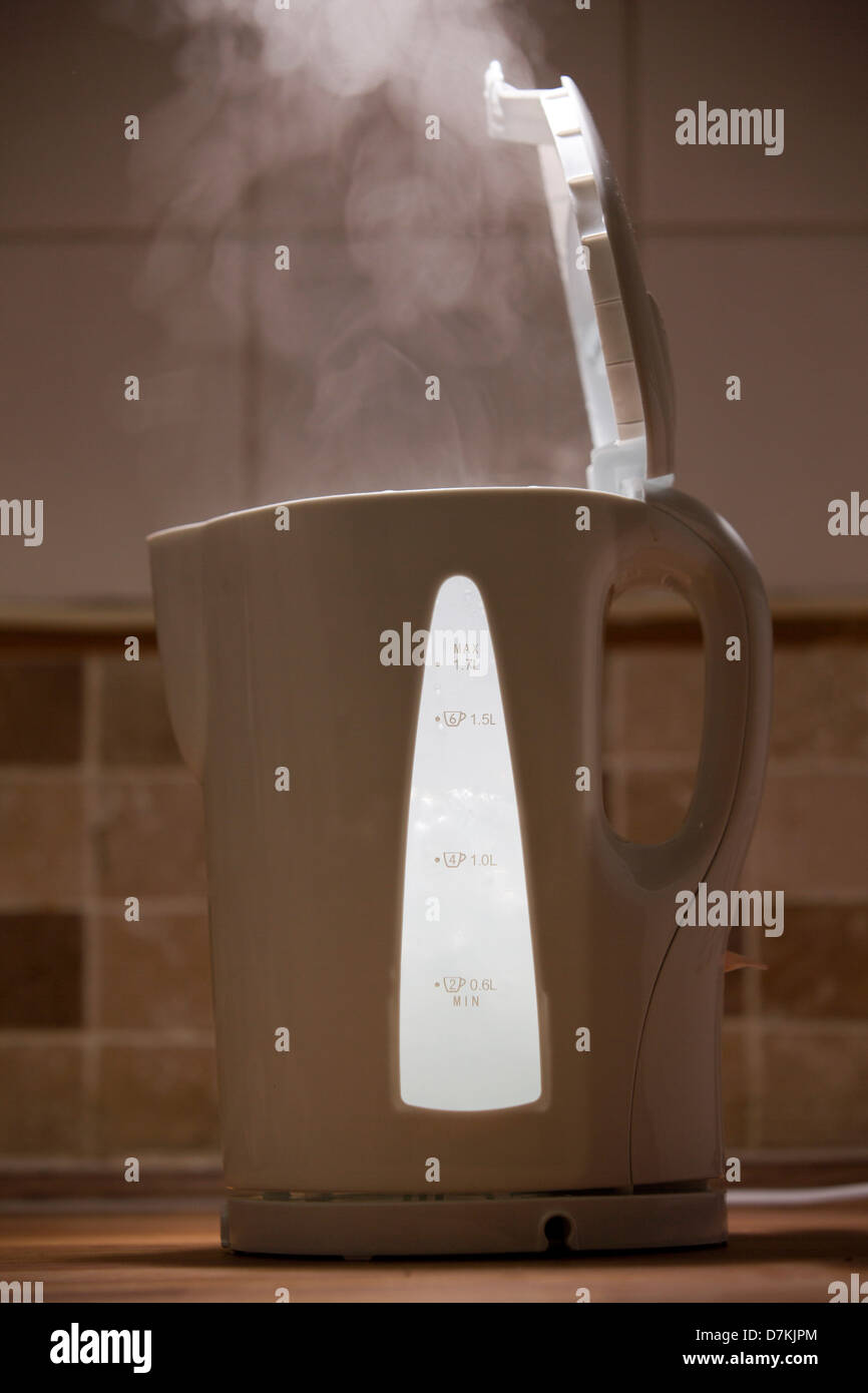 Electric kettle boiling steam hi-res stock photography and images - Alamy