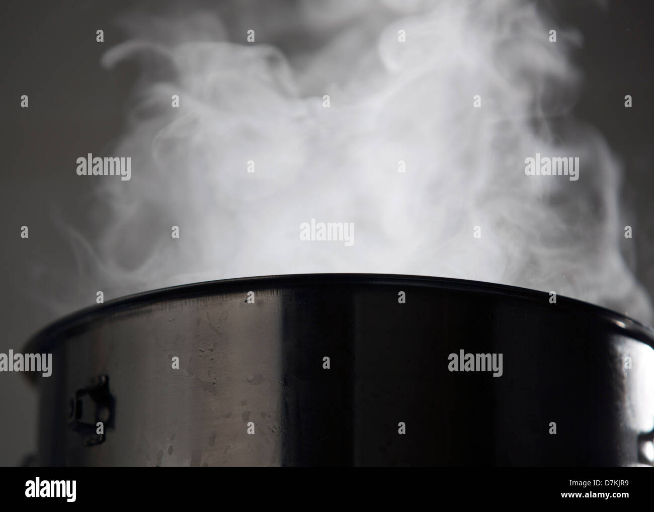 Cooking steam hi-res stock photography and images - Alamy