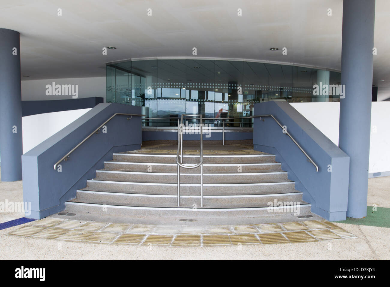 The external views of the NHS Treatment Centre, Queens Medical Centre ...