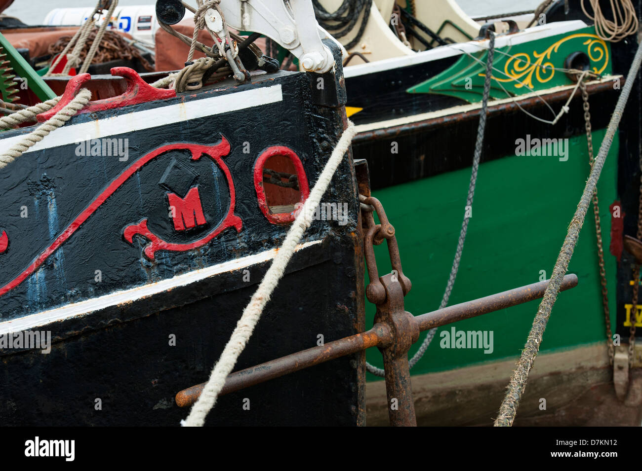 Barge rope hi-res stock photography and images - Alamy