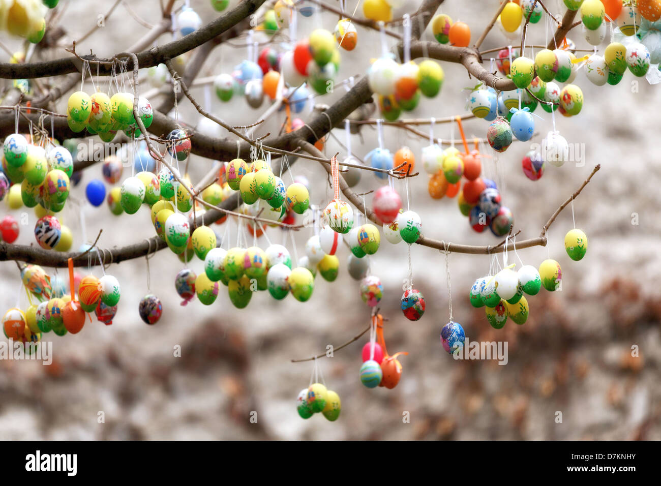 Easter eggs tree hi-res stock photography and images - Alamy