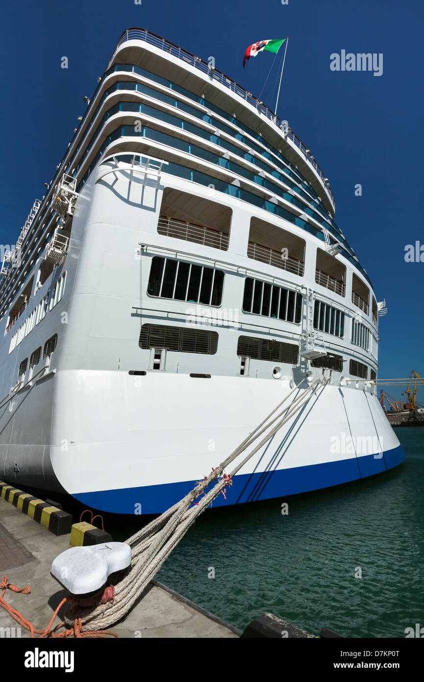 Ship stern hi-res stock photography and images - Alamy