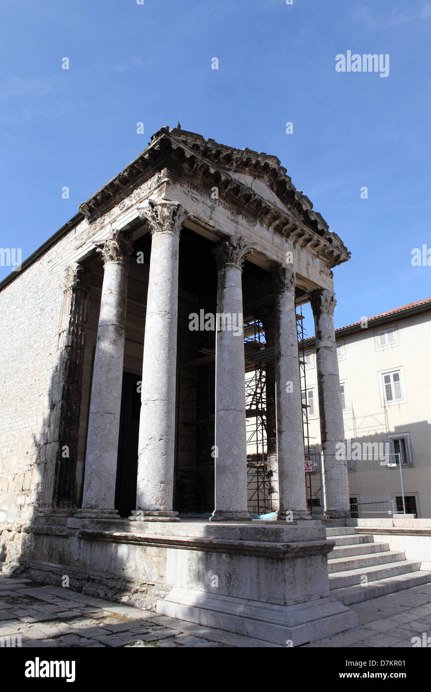 The Temple of Augustus in Pula, Croatia Stock Photo - Alamy