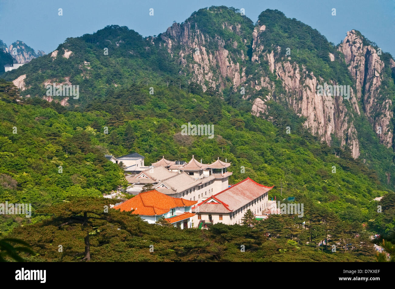Hotel, Huangshan (Yellow Mountain) UNESCO World Heritage Site, Anhui ...