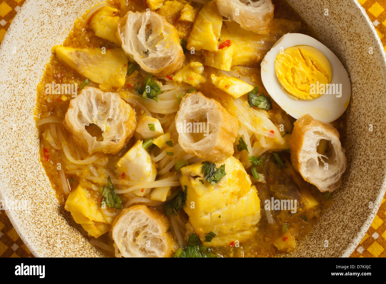 Burmese Curried Fish Soup Mohinga Stock Photo - Alamy