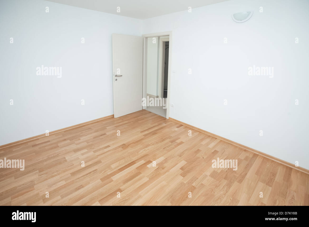 Empty house interior completely unfurnished Stock Photo - Alamy