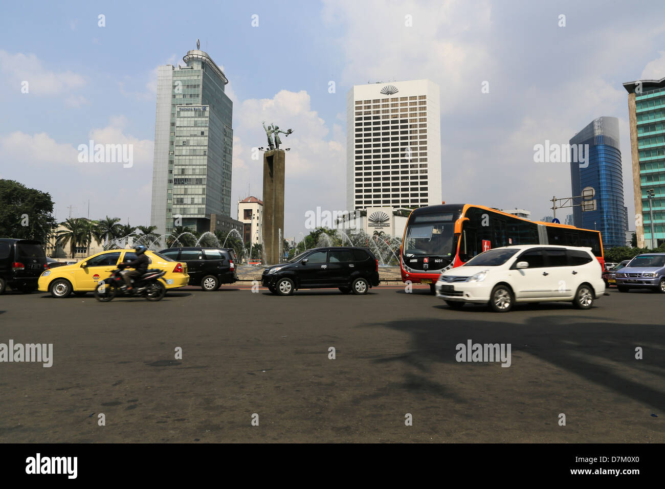 Plaza Indonesia, jalan Thamrin roundabout, Jakarta, Indonesia Stock ...