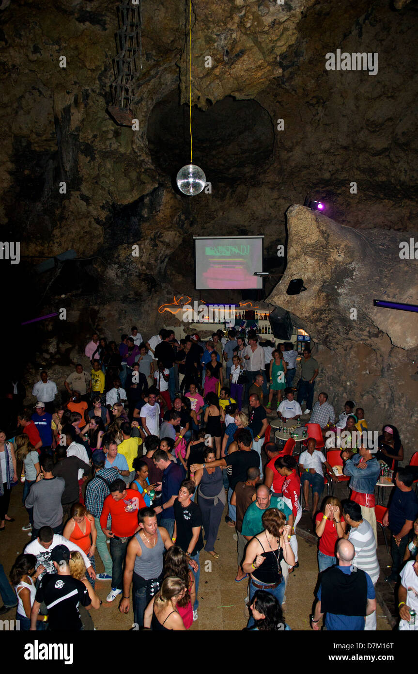 "The Cave", an underground nightclub & disco, Trinidad, Sancti Spíritus ...