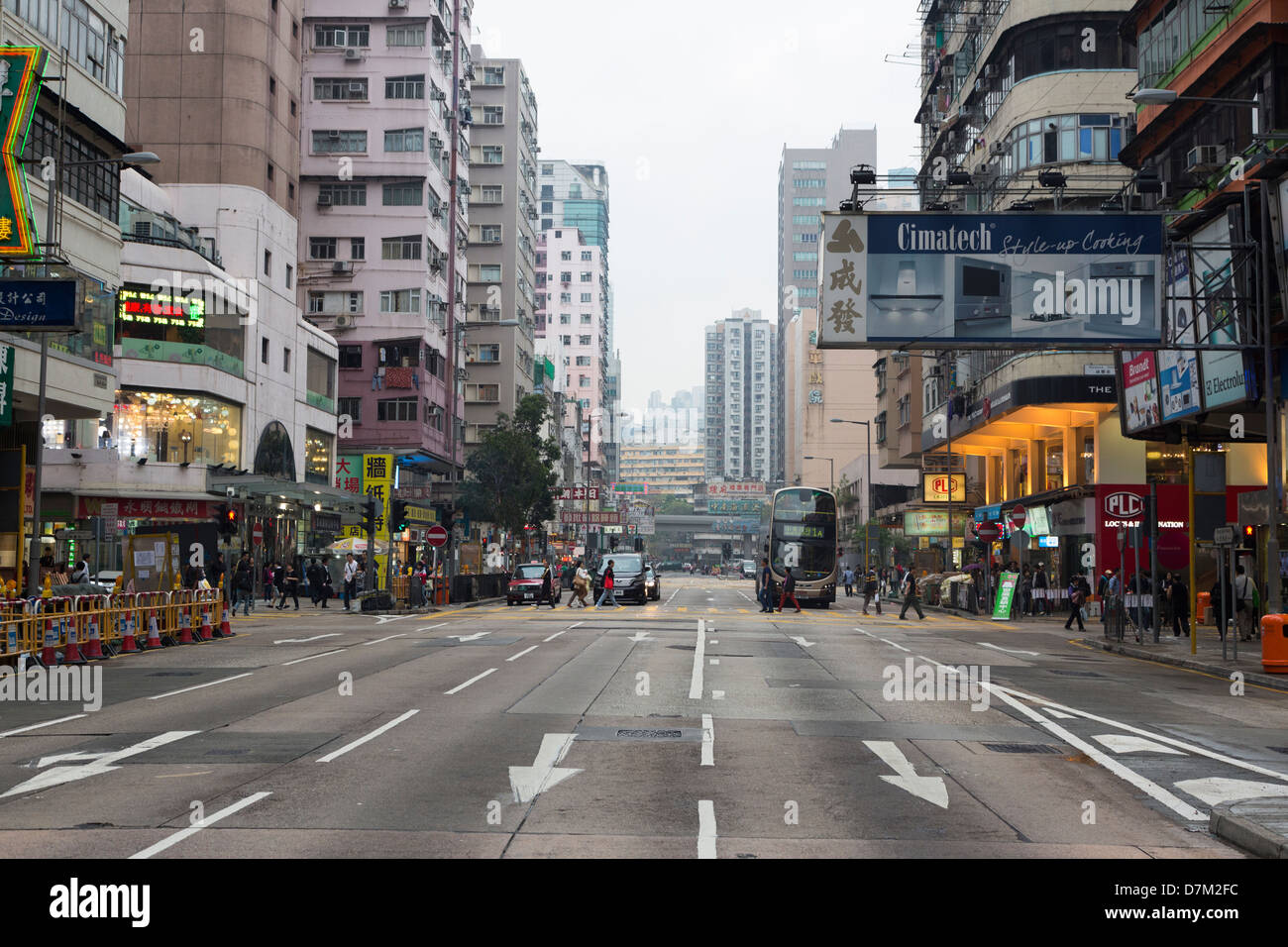Hong kong streets hi-res stock photography and images - Alamy