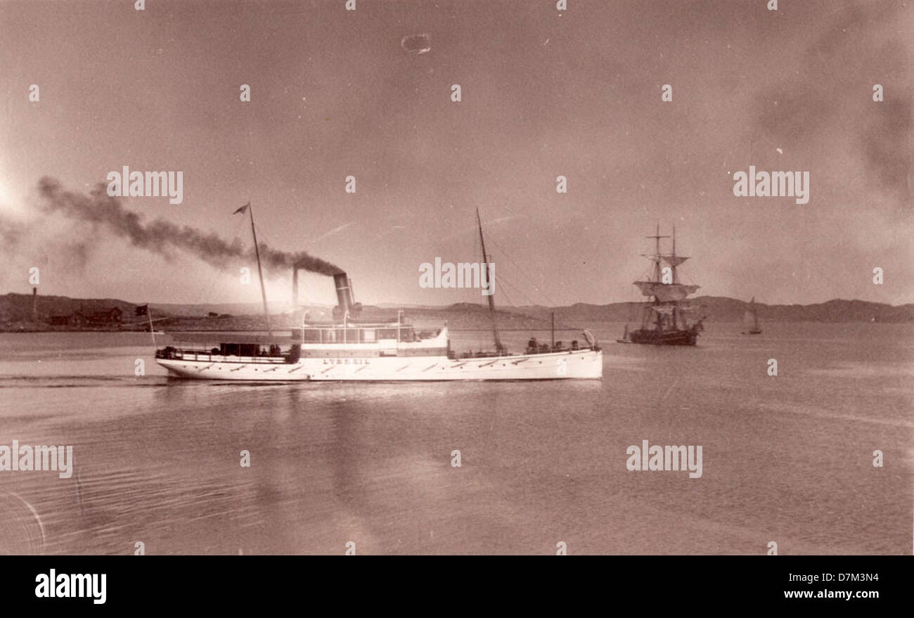 Steamer ship 1880s hi-res stock photography and images - Alamy