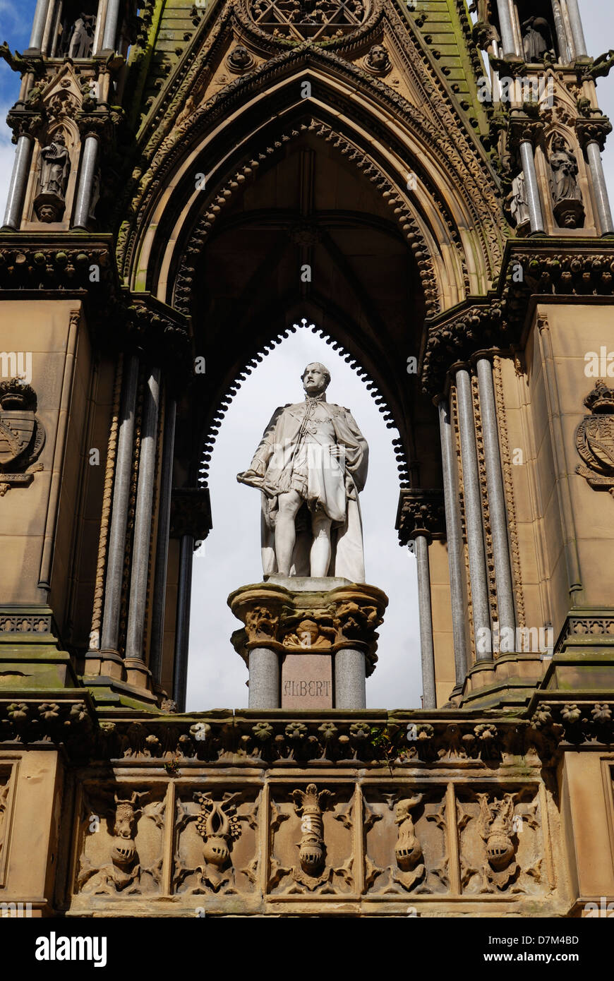 Albert square manchester memorial hi-res stock photography and images ...