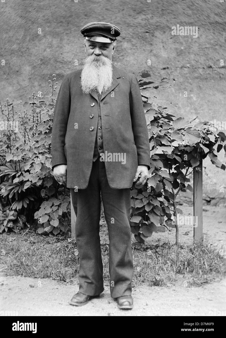 1930s man with beard hi-res stock photography and images - Alamy