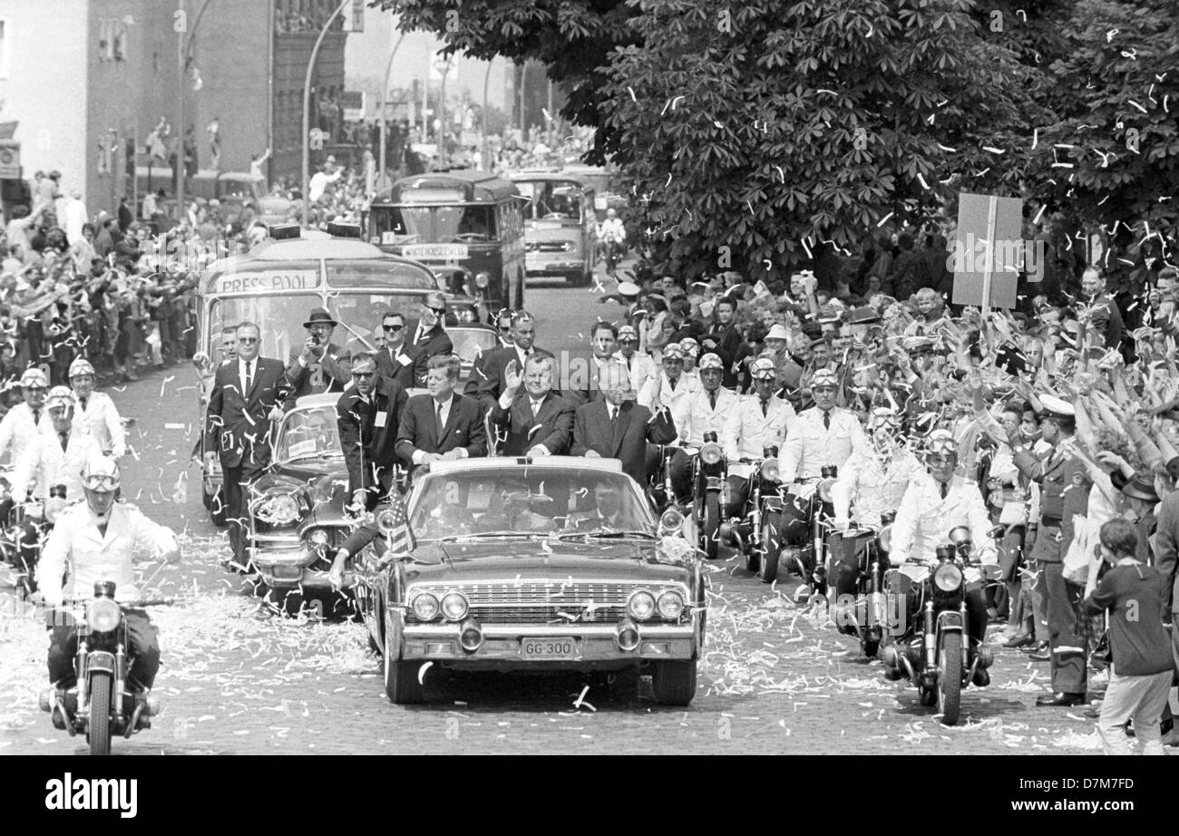 US president John F. Kennedy on 26 June 1963 in Berlin in the open ...