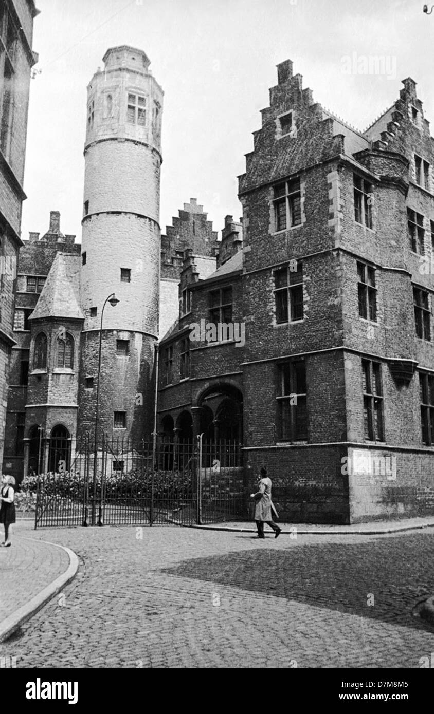 Belgium well Black and White Stock Photos & Images - Alamy