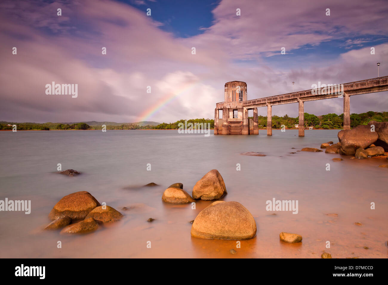 Caliraya dam hi-res stock photography and images - Alamy