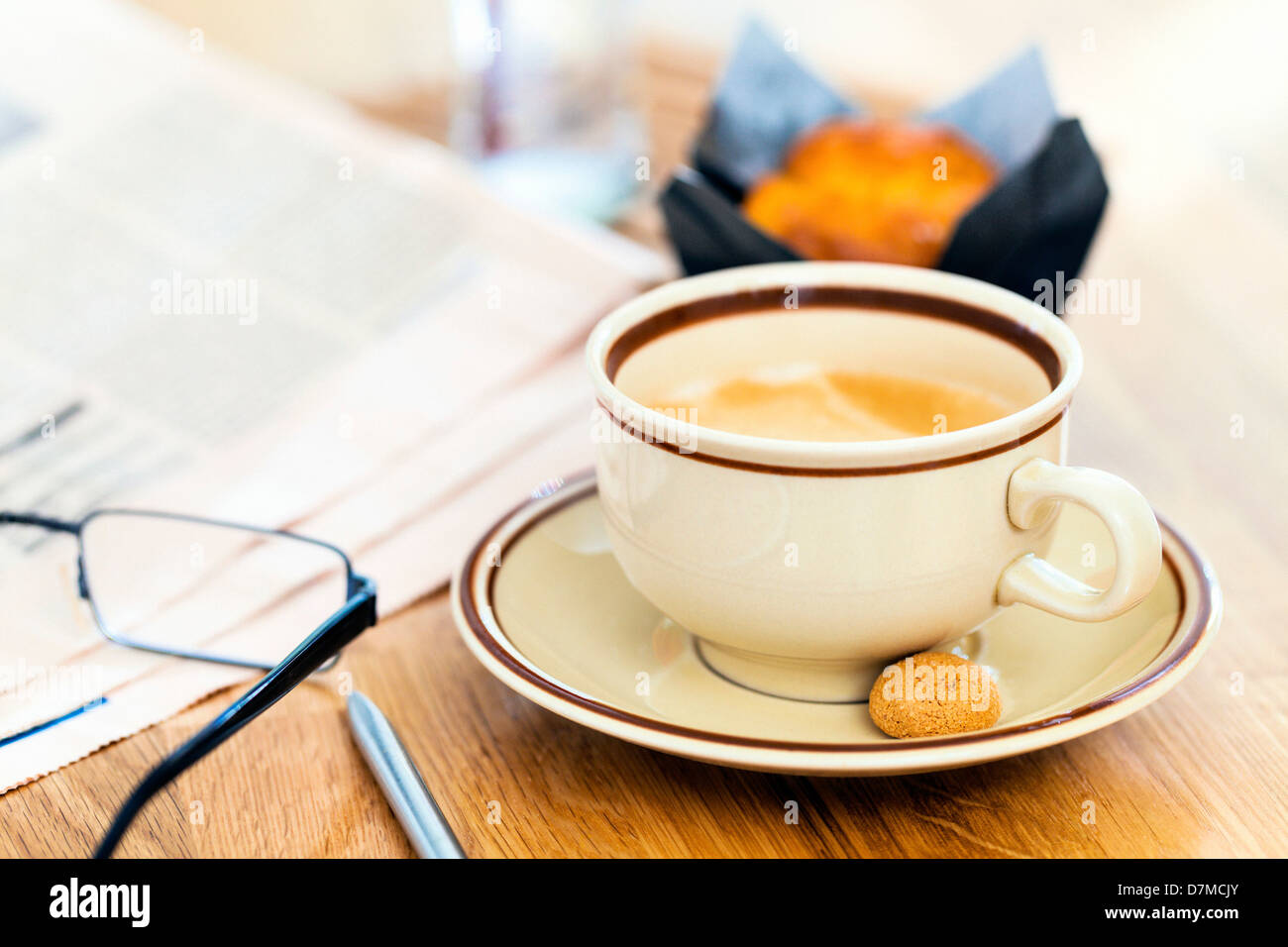 Break coffee hi-res stock photography and images - Alamy