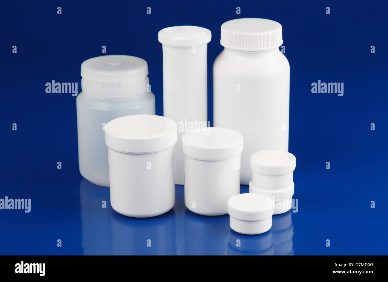 Medicine bottles hi-res stock photography and images - Alamy