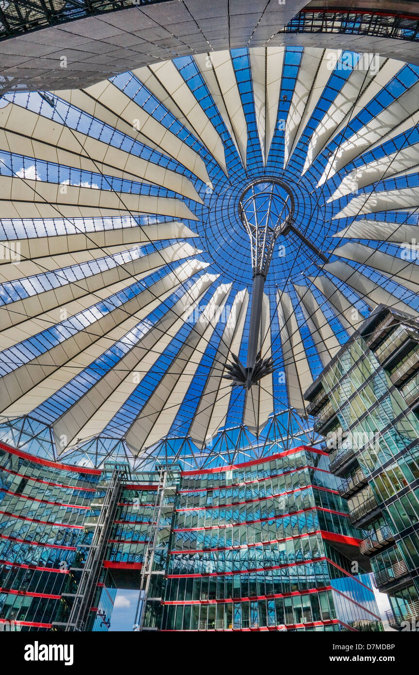 Sony center berlin hi-res stock photography and images - Alamy