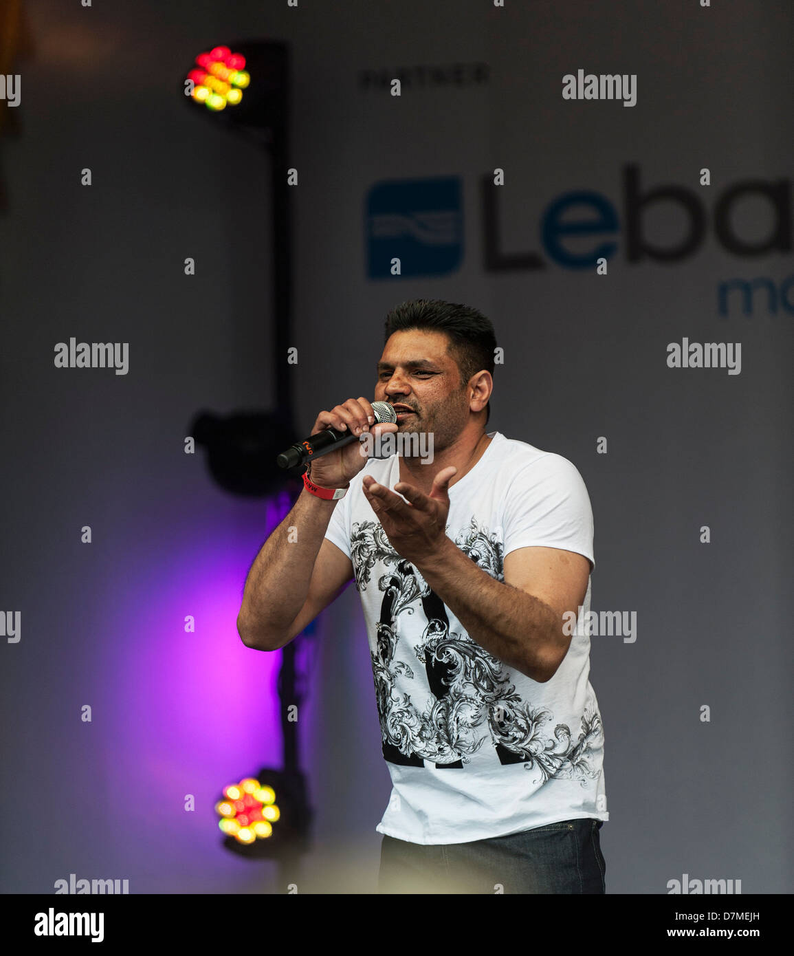 Punjabi singer hi-res stock photography and images - Alamy