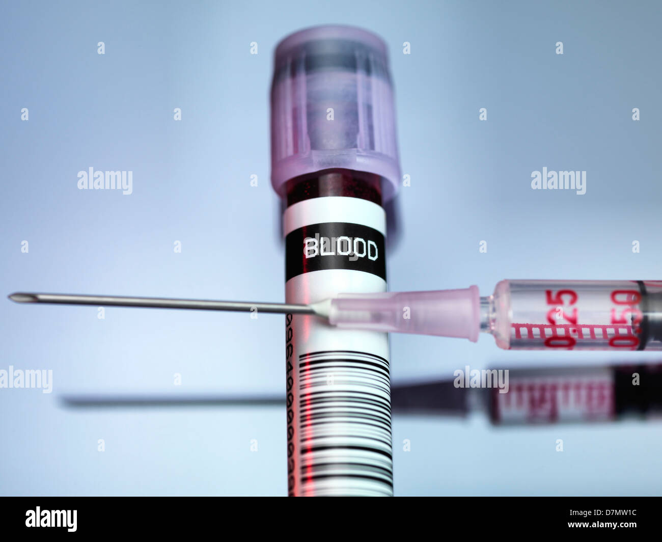 Syringe vacutainer blood hi-res stock photography and images - Alamy
