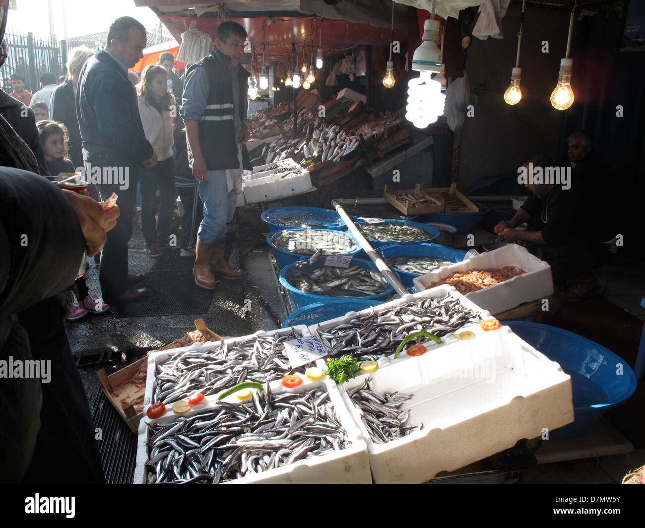 Bosphorus fish market hi-res stock photography and images - Alamy