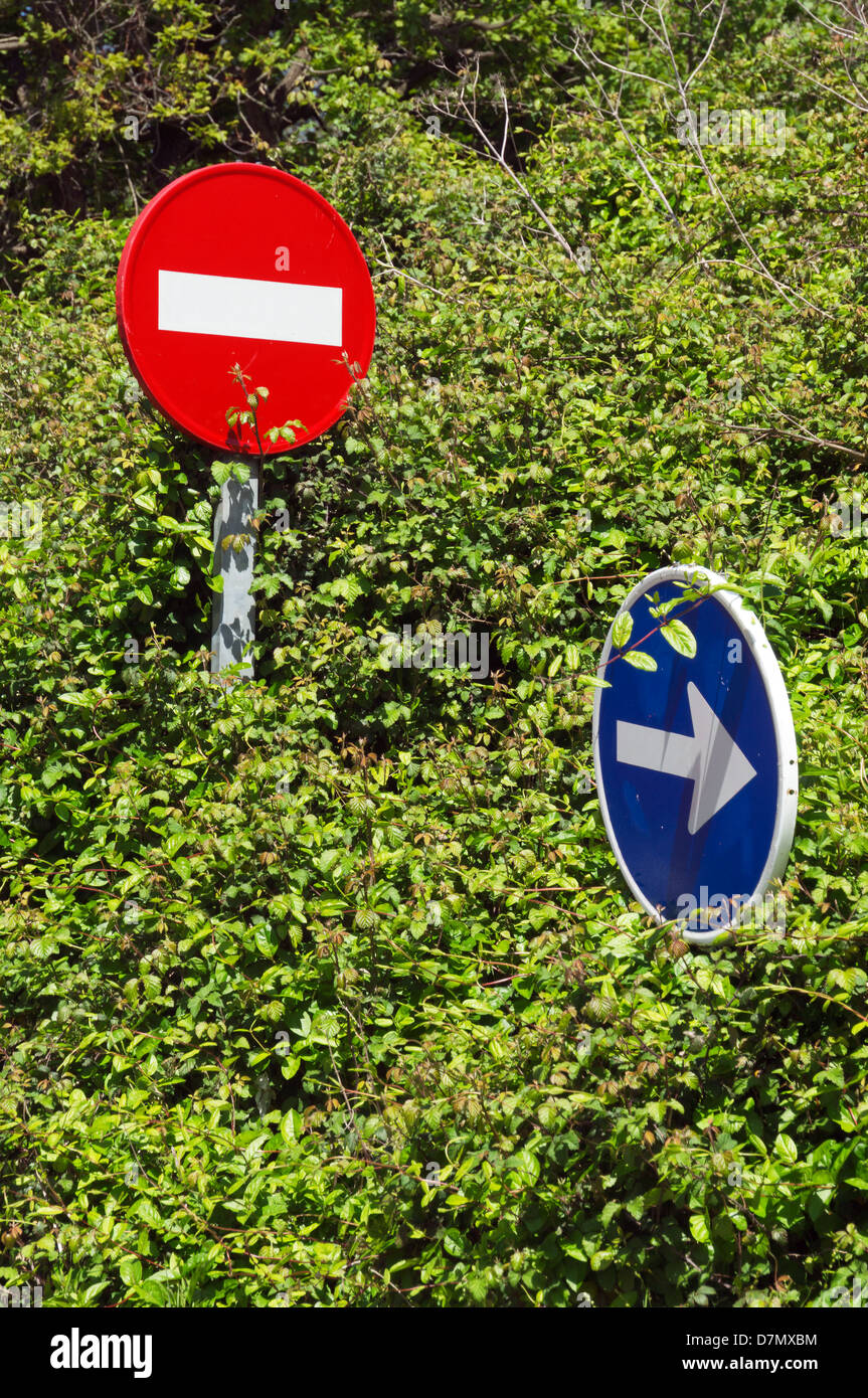 Two traffic signs hi-res stock photography and images - Alamy