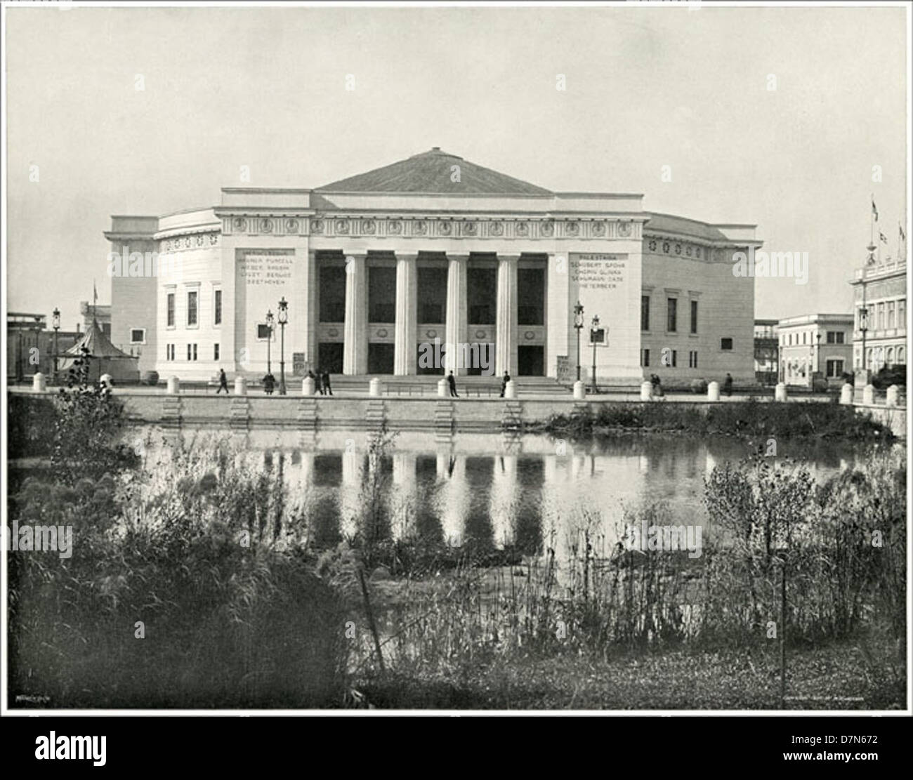 Exposition and music hall hi-res stock photography and images - Alamy