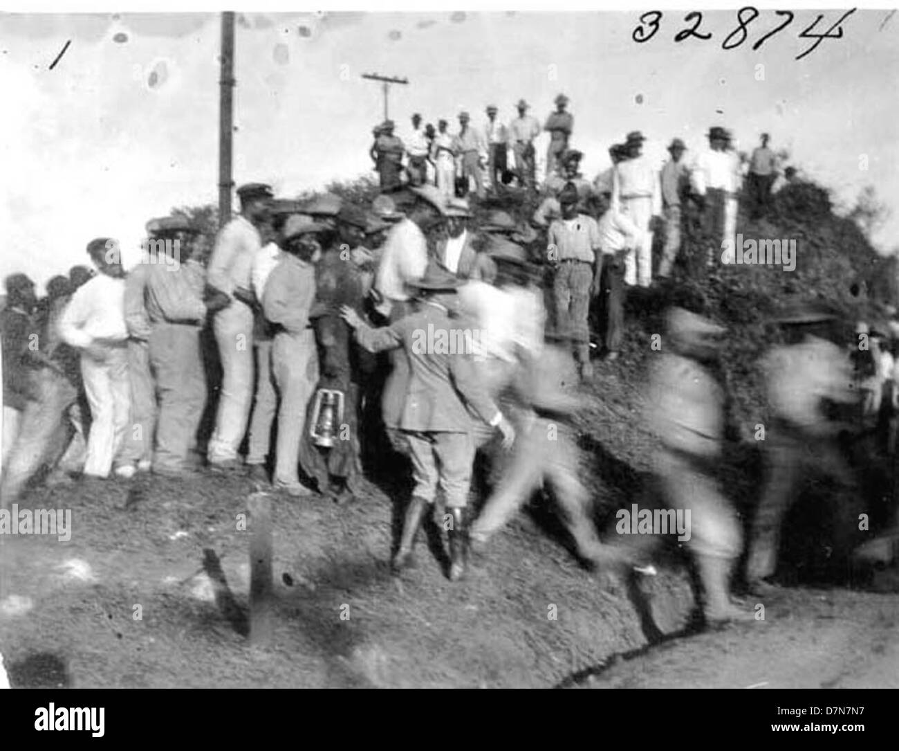 This image shows workers at the Panama Canal construction site, rushing ...