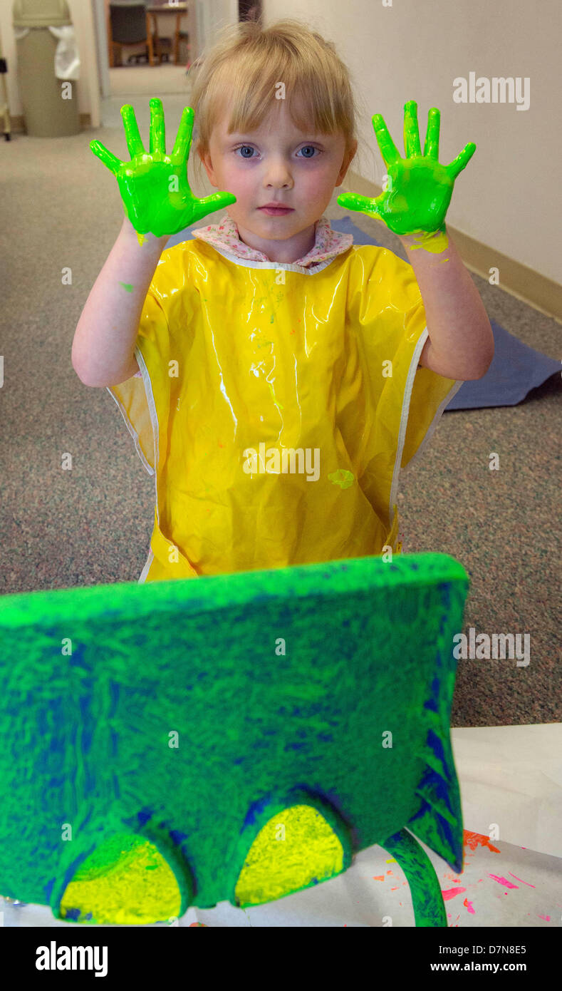 Child devastated usa hi-res stock photography and images - Alamy