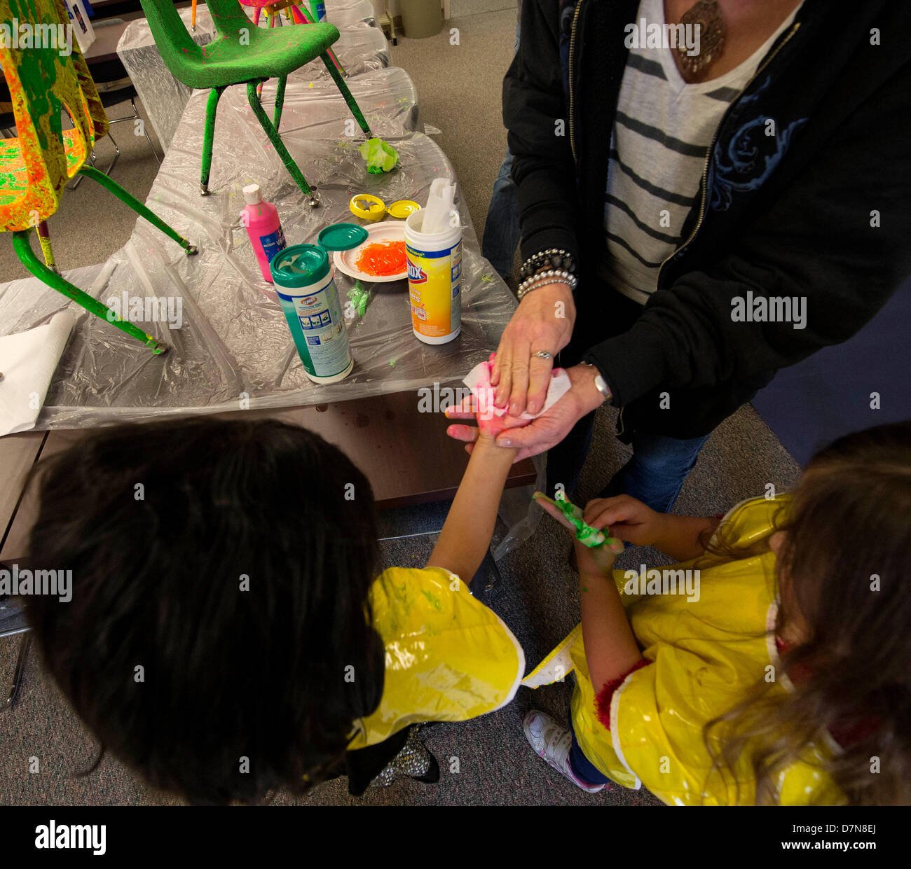 Child devastated usa hi-res stock photography and images - Alamy