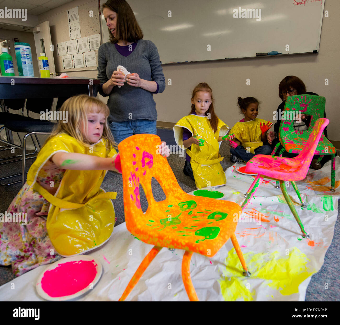 Child devastated usa hi-res stock photography and images - Alamy