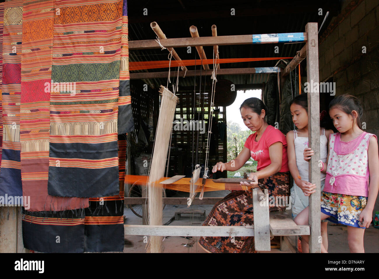 Lao weaving hi-res stock photography and images - Alamy