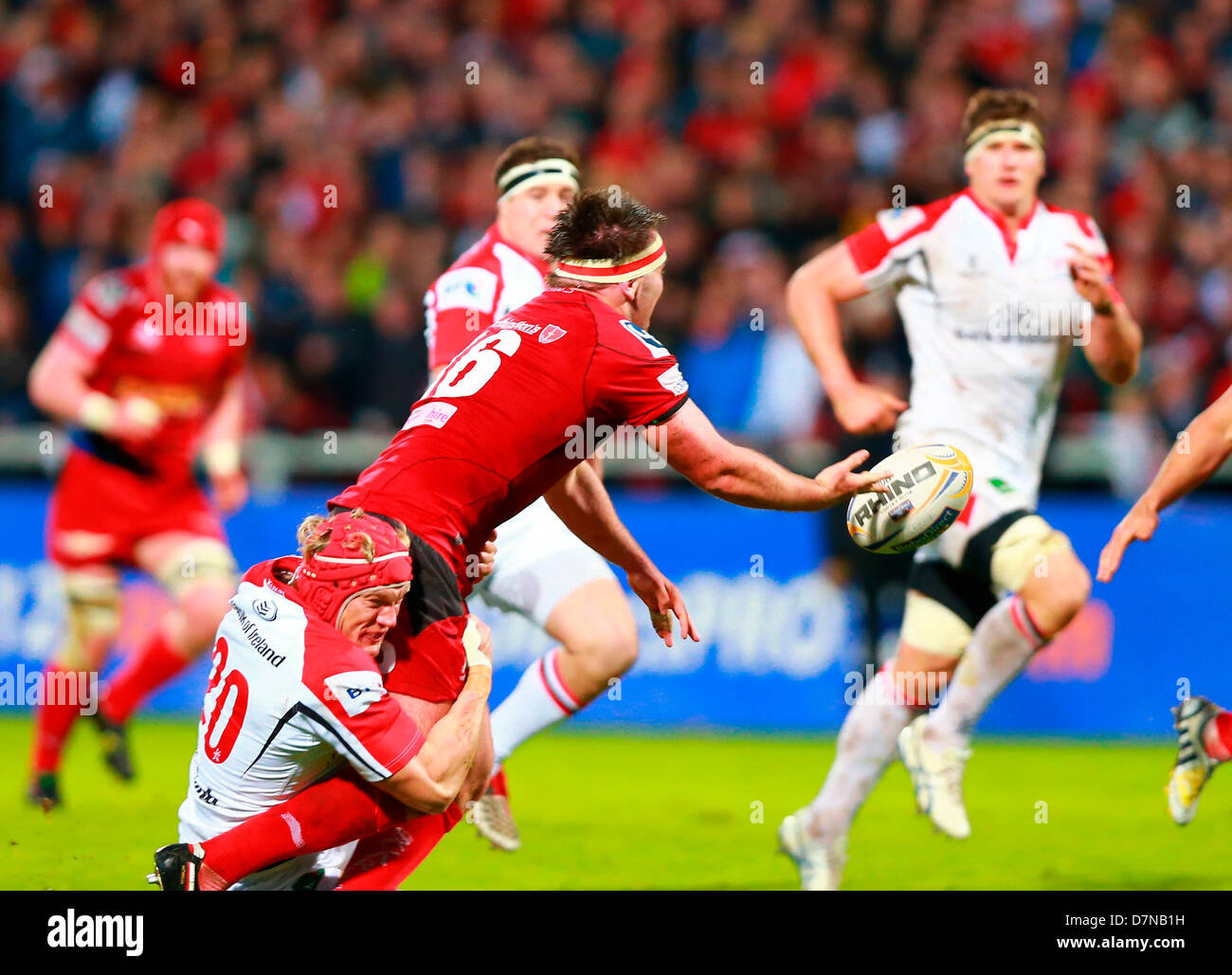 Belfast, Northern Ireland. 10th May 2013. Emyr Phillips (Scarlets ...