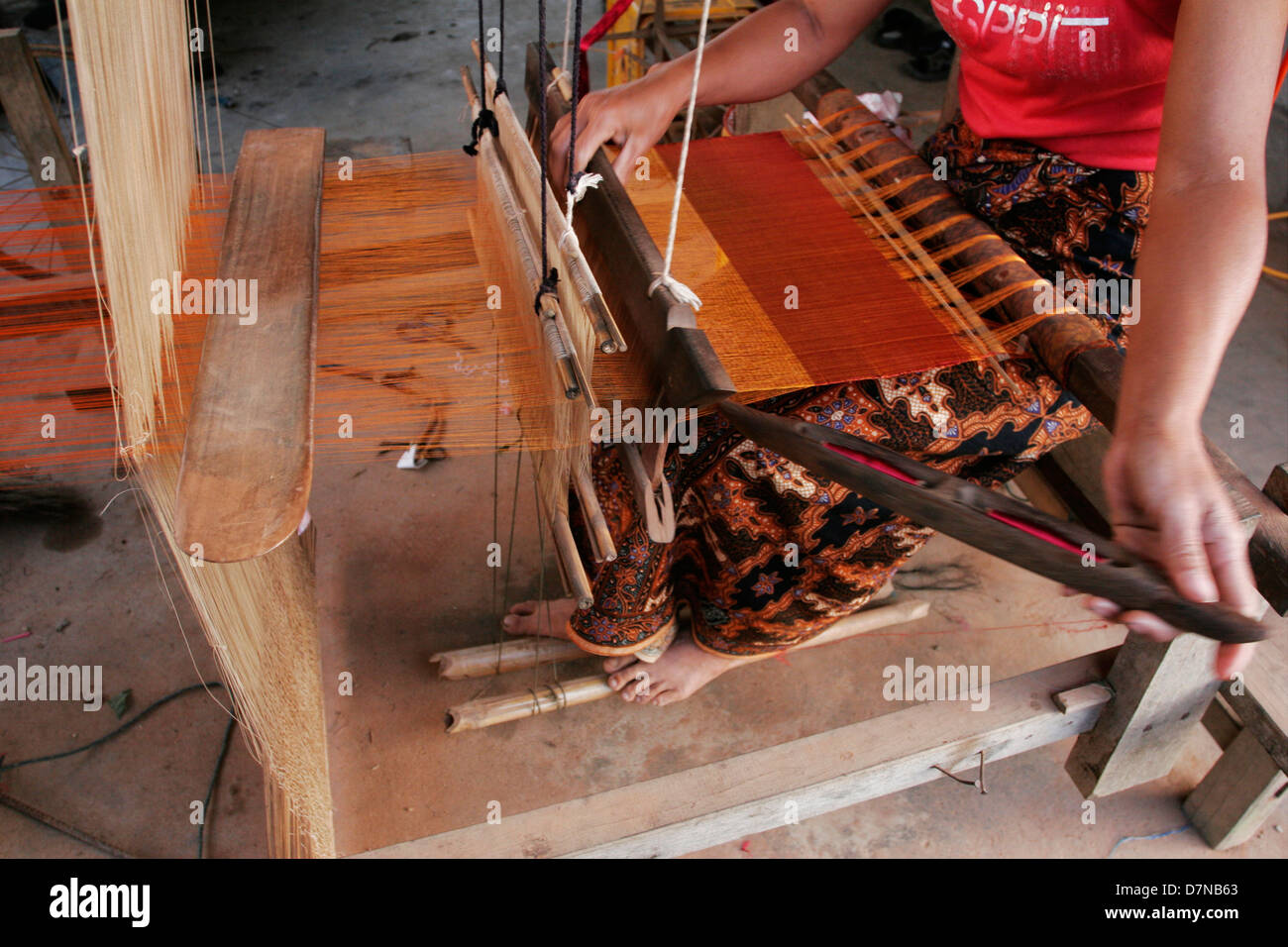 Lao weaving hi-res stock photography and images - Alamy
