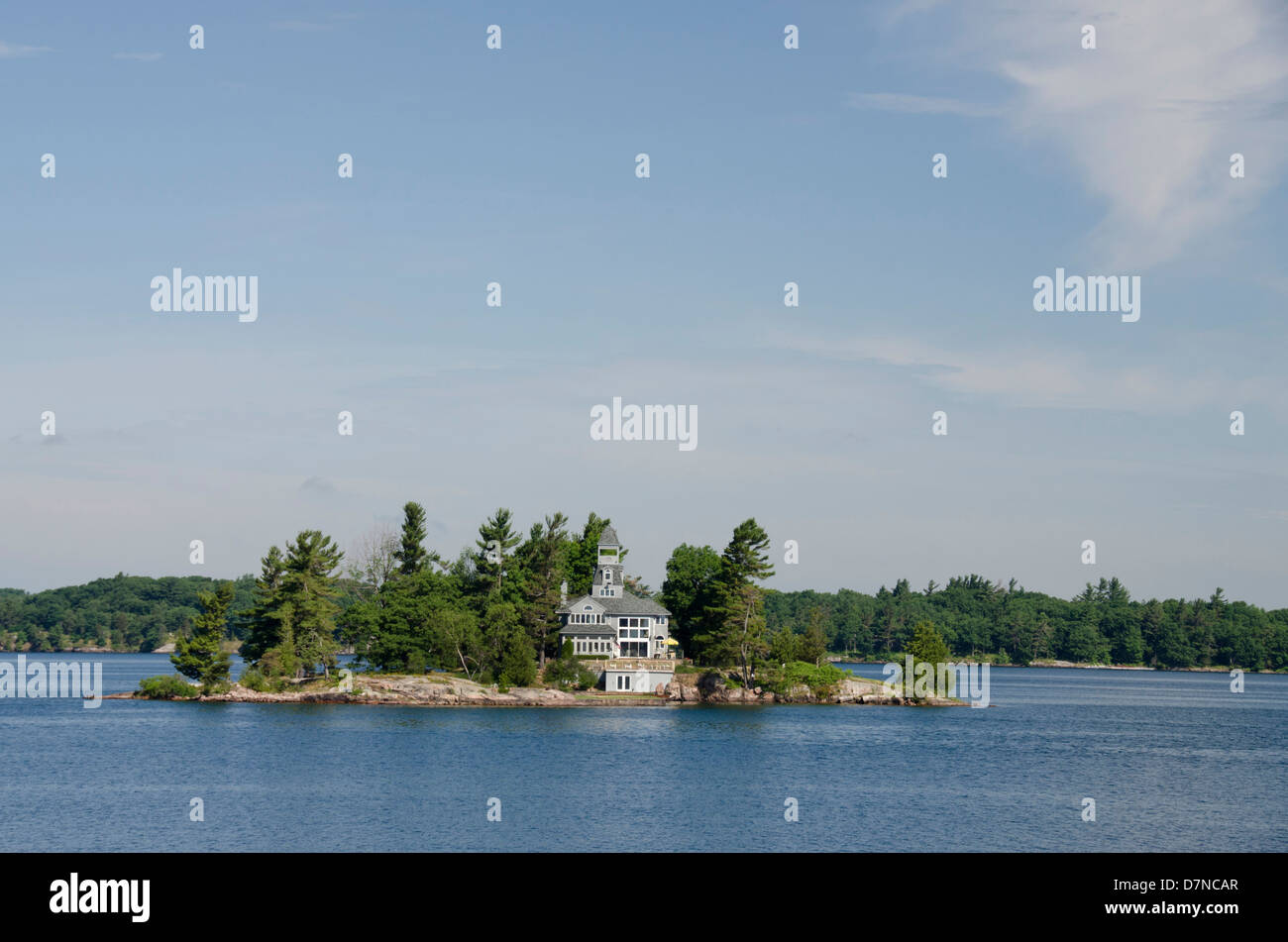 New York, St. Lawrence Seaway, Thousand Islands. The 'American Narrows ...