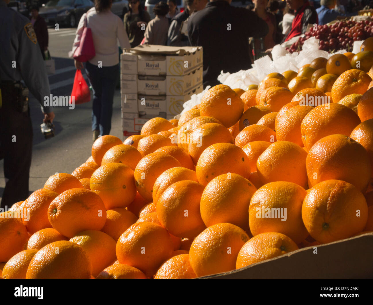 oranges in an outdoor market, Flushing, Queens, New York City Stock ...