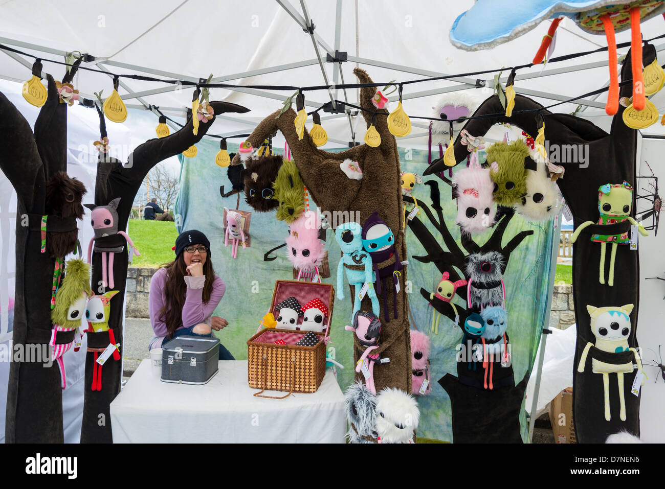 Whimsical stuffed toys, the Saturday Market, Salt Spring Island ...