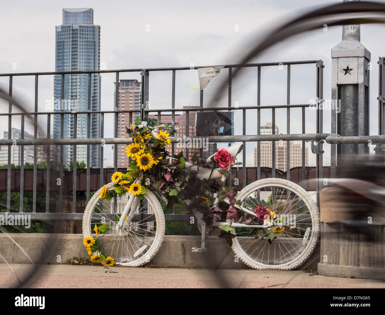 Ghostbicycle hi-res stock photography and images - Alamy