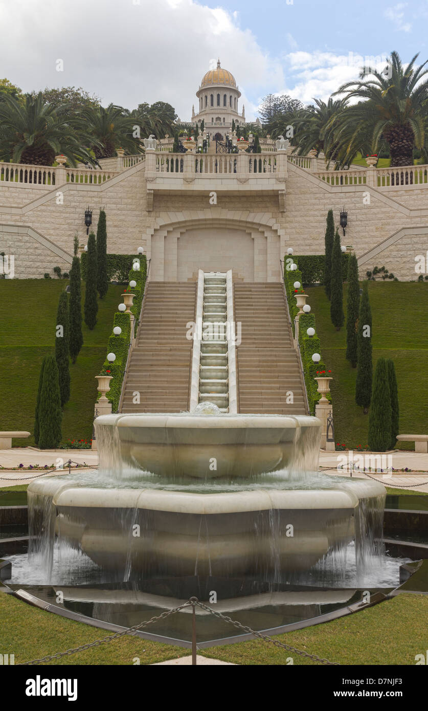 Haifa Bahai Temple and beautiful gardens Stock Photo - Alamy