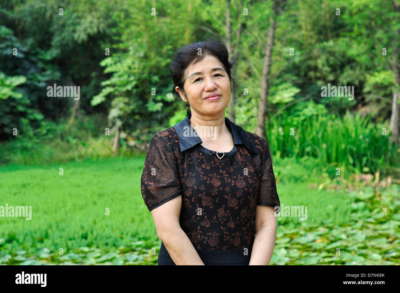 Happy asian chinese middle hi-res stock photography and images - Alamy
