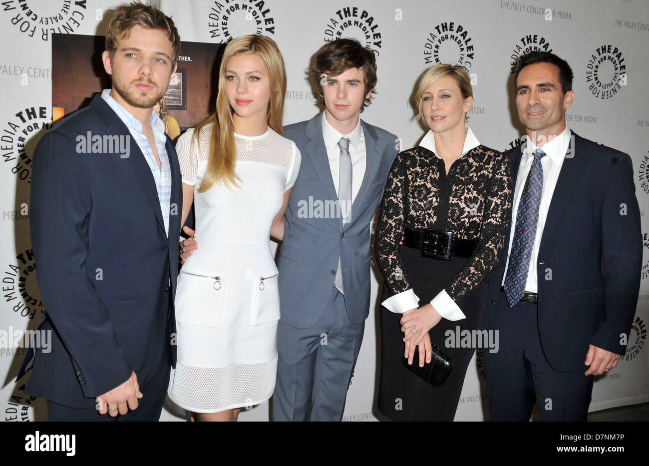 Nicola Peltz Bates Motel Yoga