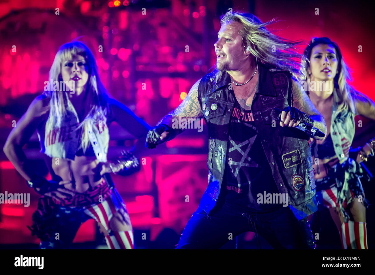 Lead singer vince neil hi-res stock photography and images - Alamy