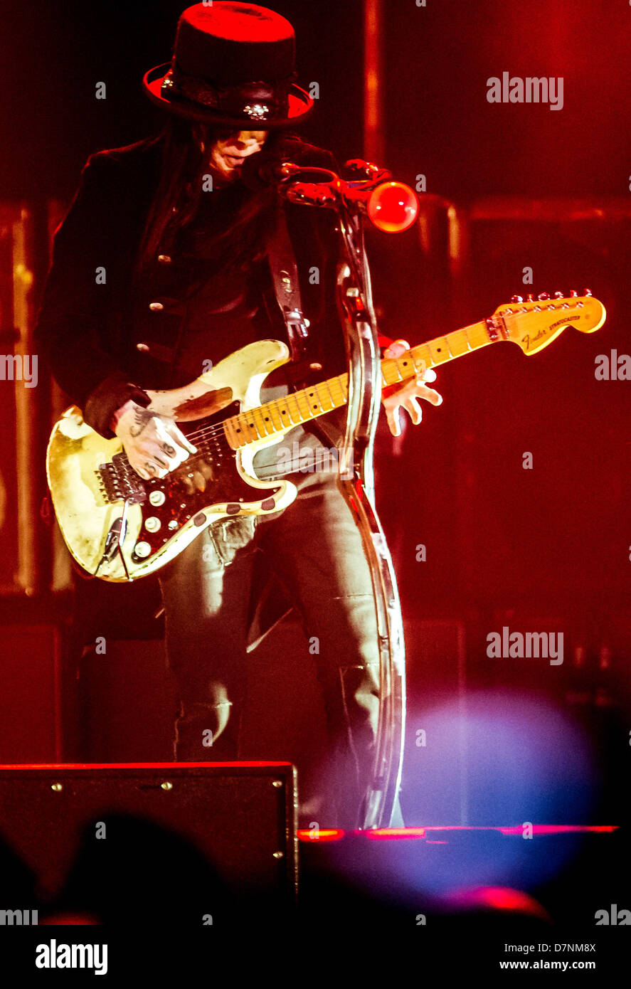 Mick mars guitarist motley crue hi-res stock photography and images - Alamy