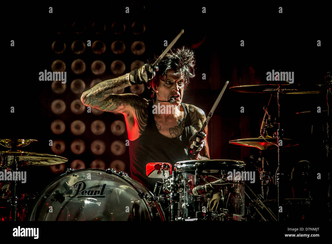 Toronto, Ontario, Canada. May 10, 2013. Drummer TOMMY LEE of American ...