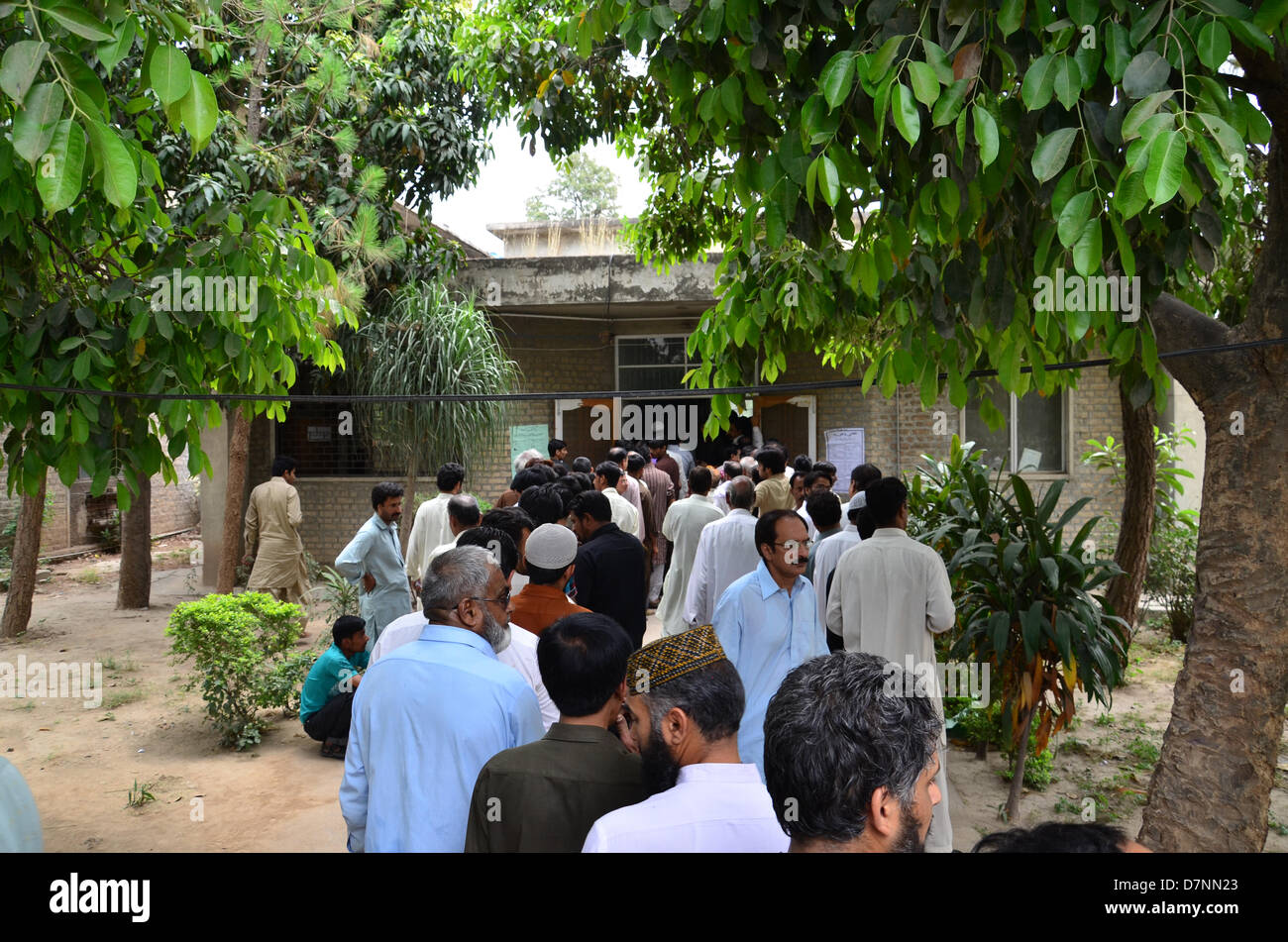 Nawaz sharif campaign hi-res stock photography and images - Alamy