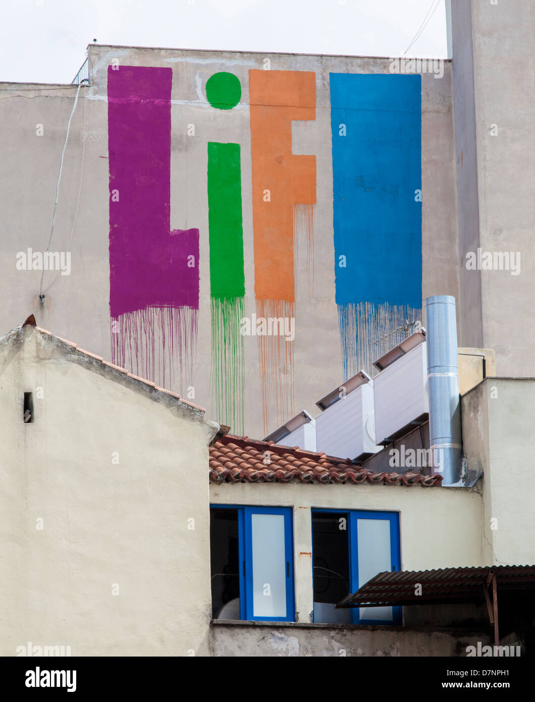 The word "Life" in Graffiti Stock Photo - Alamy