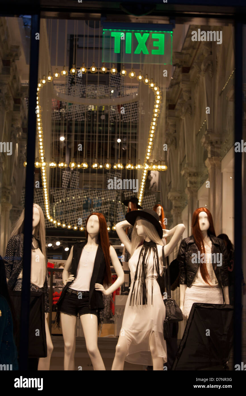 Garments shop hi-res stock photography and images - Alamy